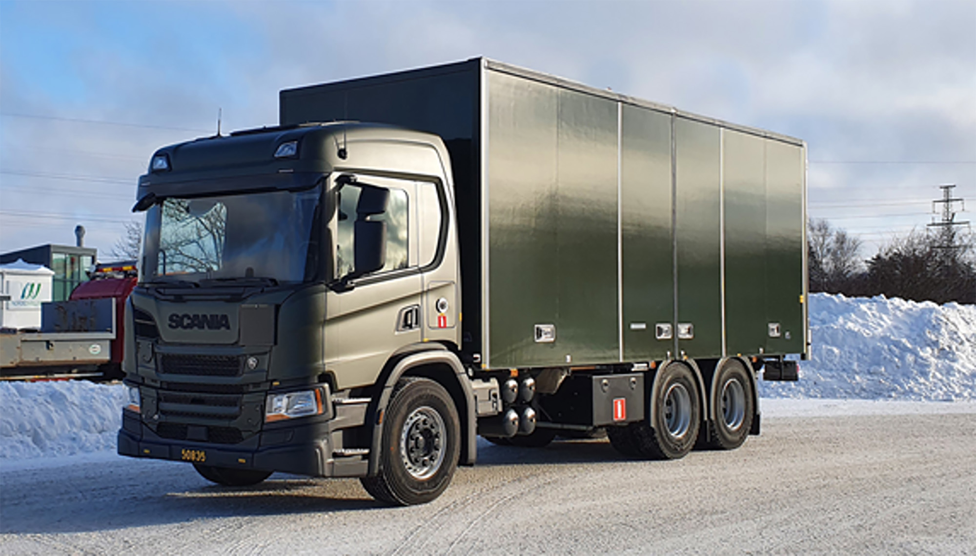 FMV beställer lastbilar från Scania och Volvo