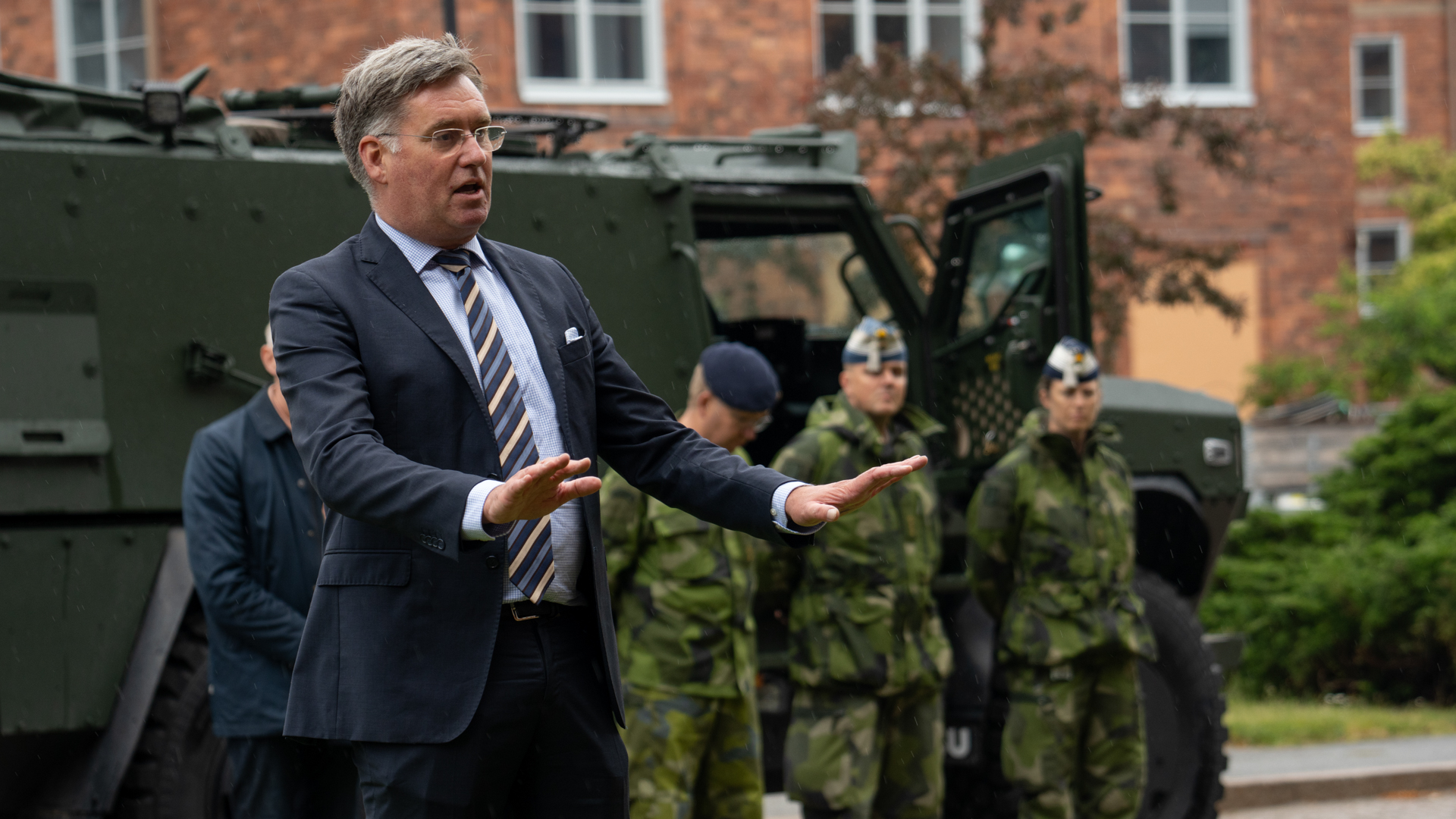 FMV levererar trupptransportfordon till Försvarsmakten